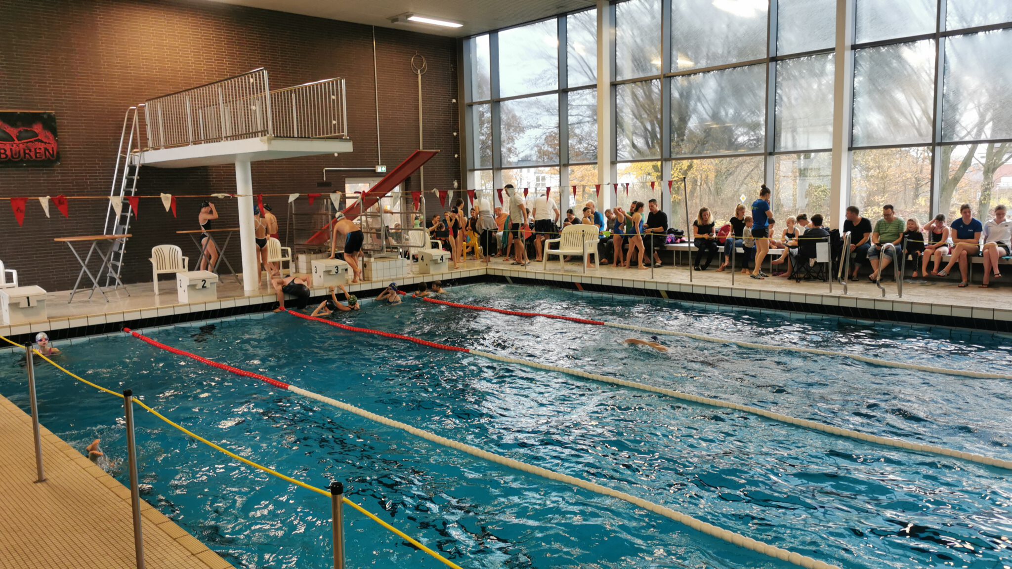 Kleinklranlage Strung Schwimmer